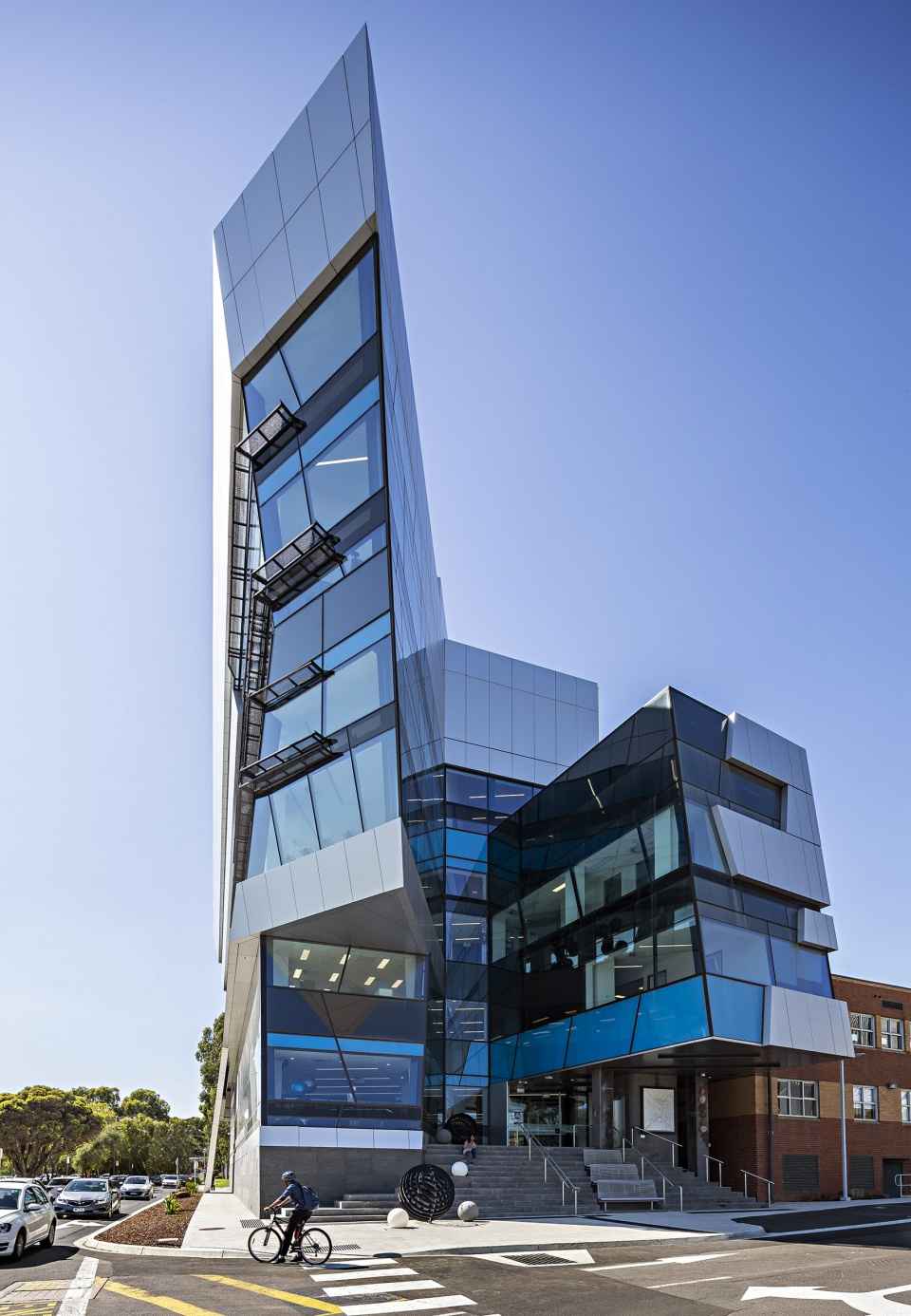 迪肯大学室内运动与体育科学专业教学楼，澳大利亚 / DS Architects - docin.com豆丁网